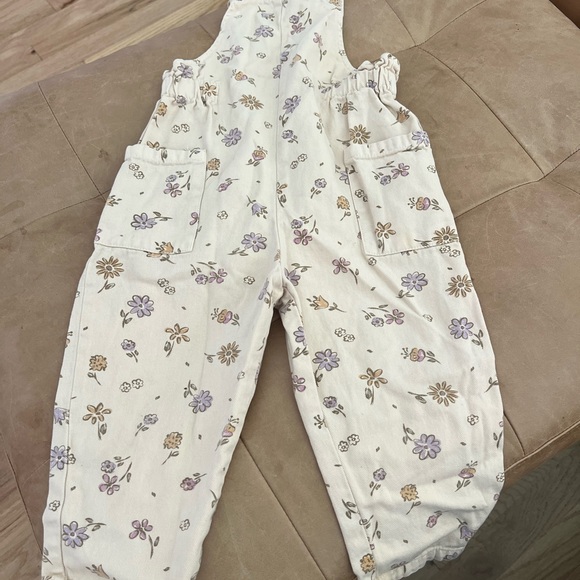 Zara | One Pieces | Floral Print Overalls | Poshmark